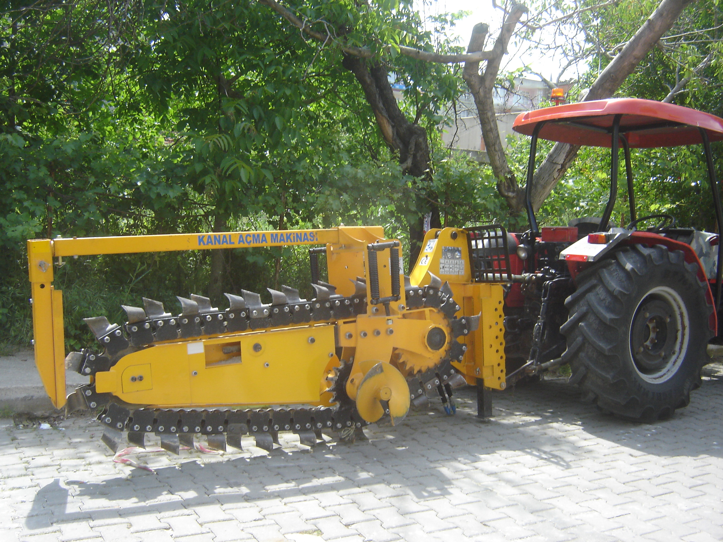 Trenching Machine Manufacturers